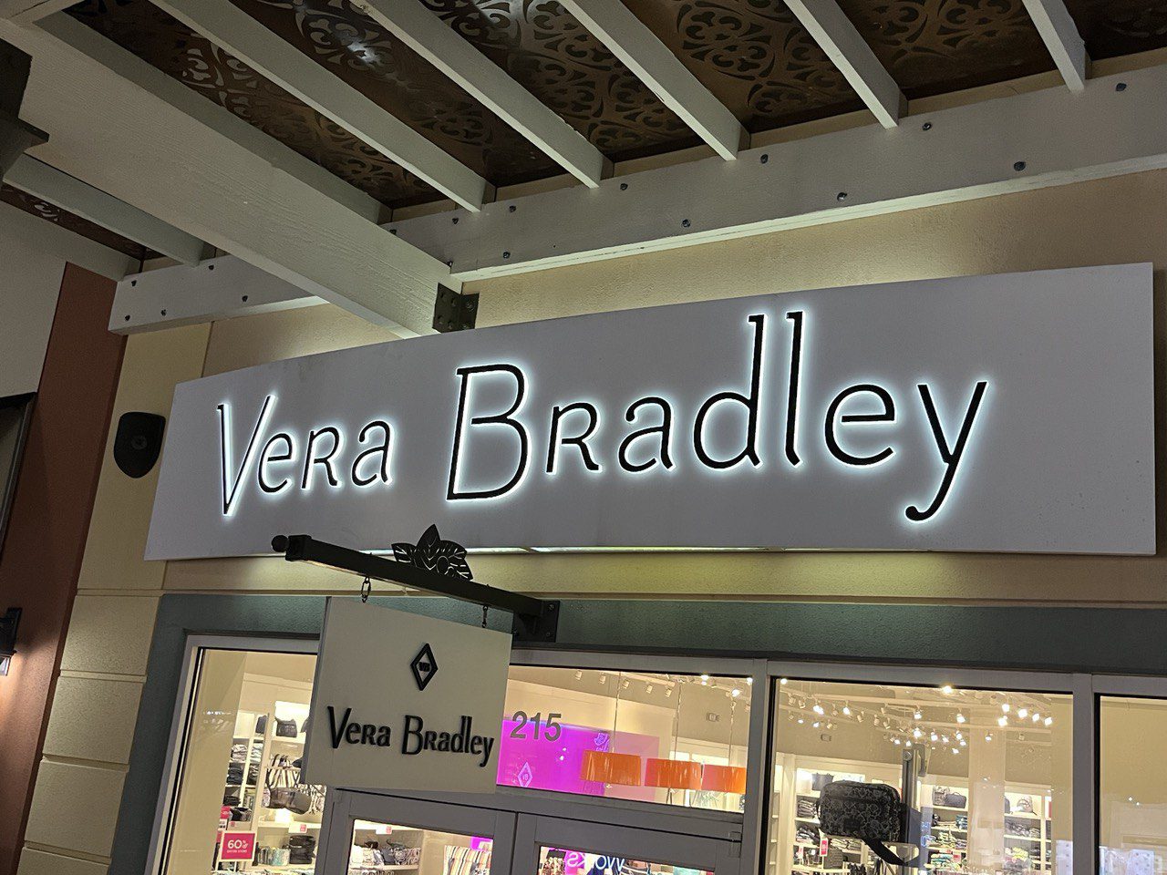 Blade Signs - Royal Signs