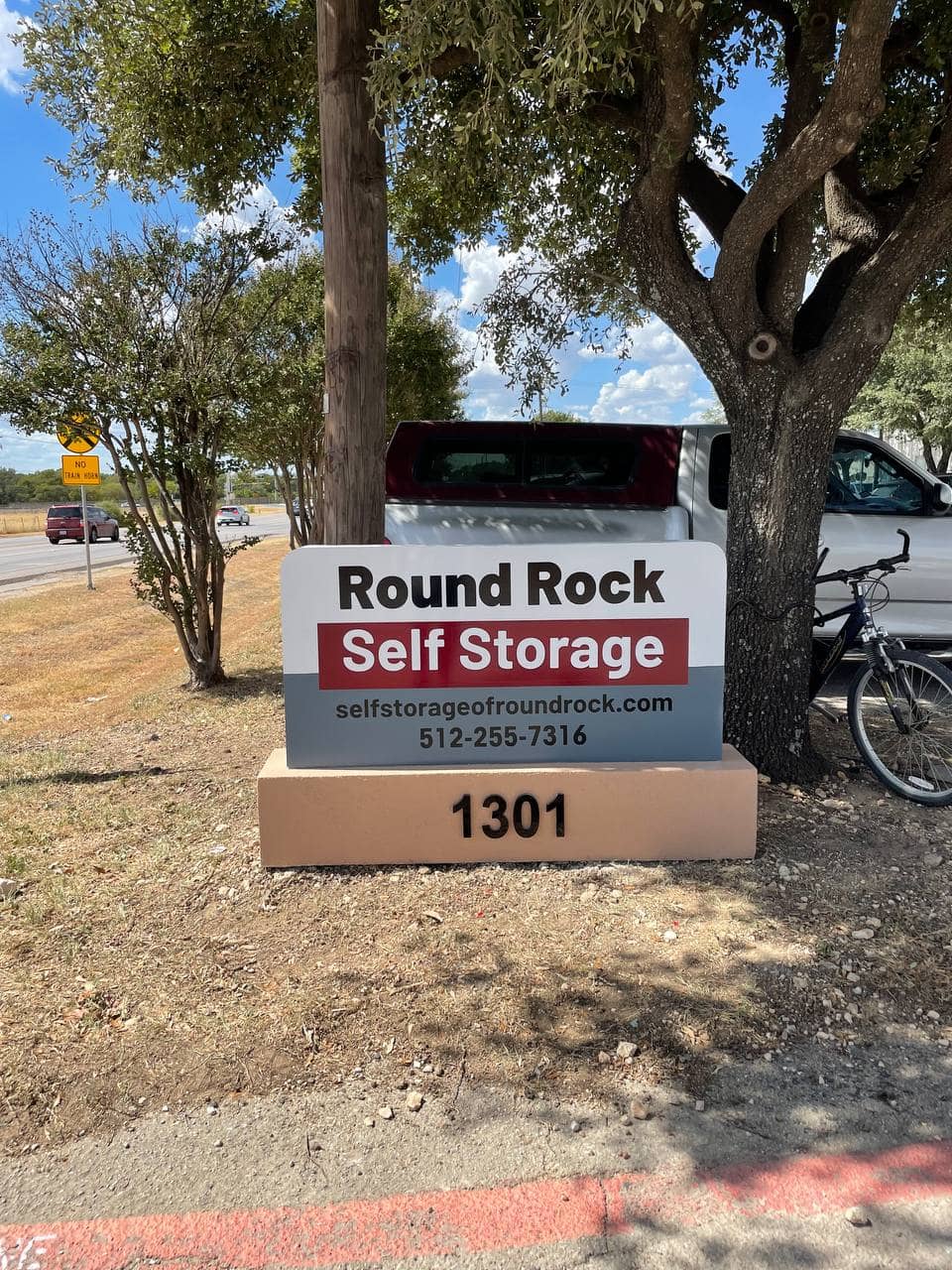 Warehouse Signs - Royal Signs